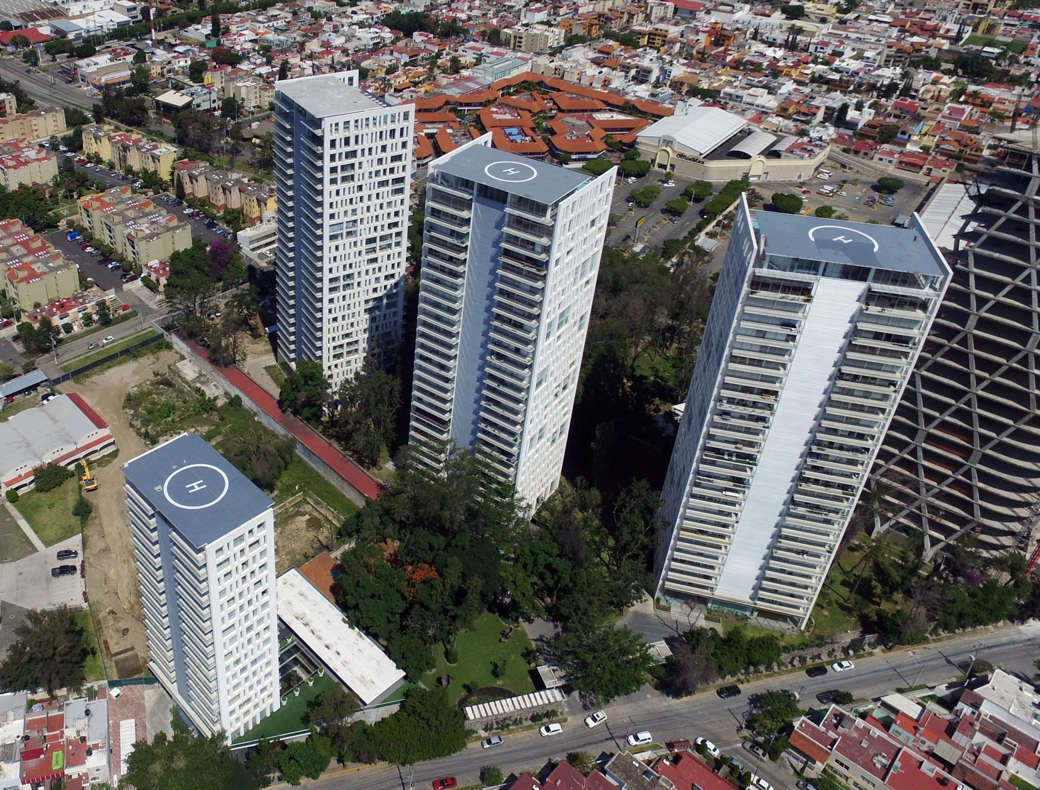 Anteus Constructora - Soluciones Constructivas Estructura de concreto. 3 torres residenciales ...