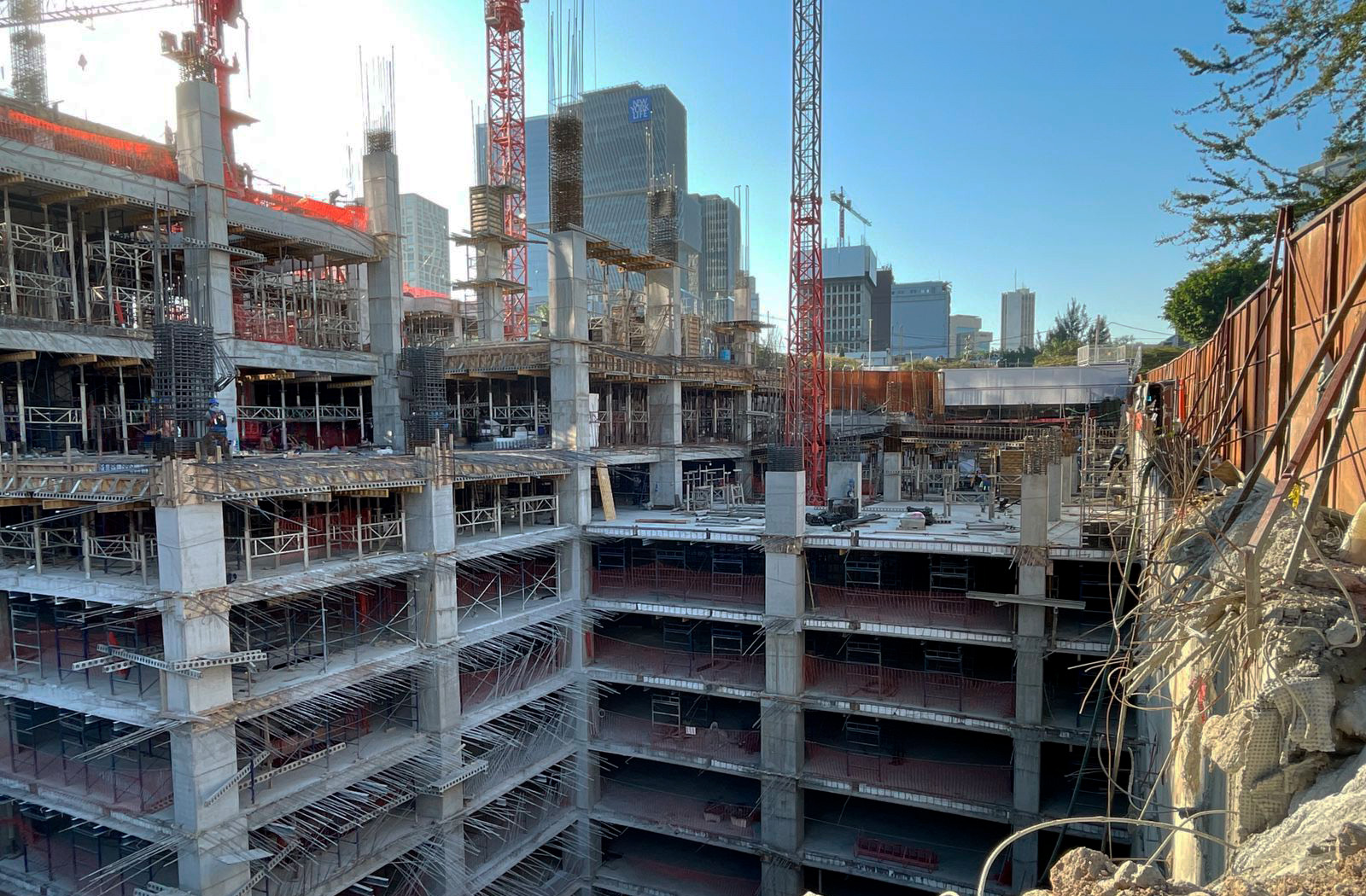 Anteus Constructora - Soluciones Constructivas Estructura de concreto. 8 sótanos: 33,281.40 m² ...