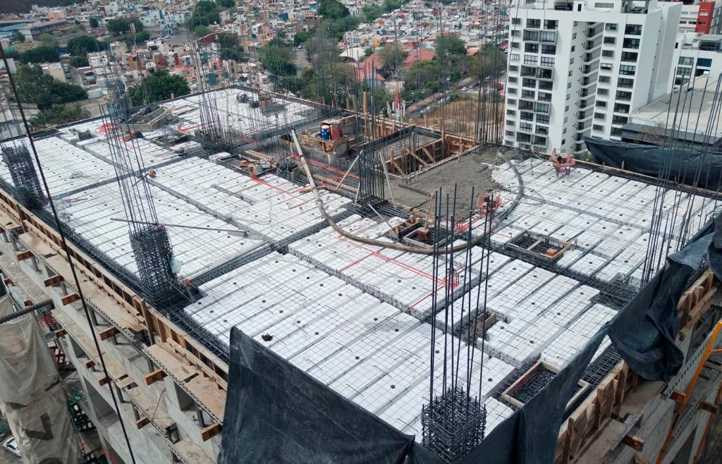 Anteus Constructora - Soluciones Constructivas Torre A: 19 niveles. Altura: 58.44 m. Torre B: 19 ...