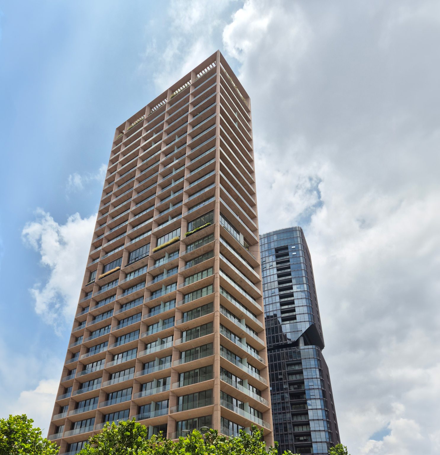 Anteus Constructora - Soluciones Constructivas Proyecto llave en mano 6 sótanos: 23,412 m². 27 ...